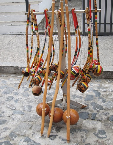 Os instrumentos musicais brasileiros que são instrumentos culturais ...
